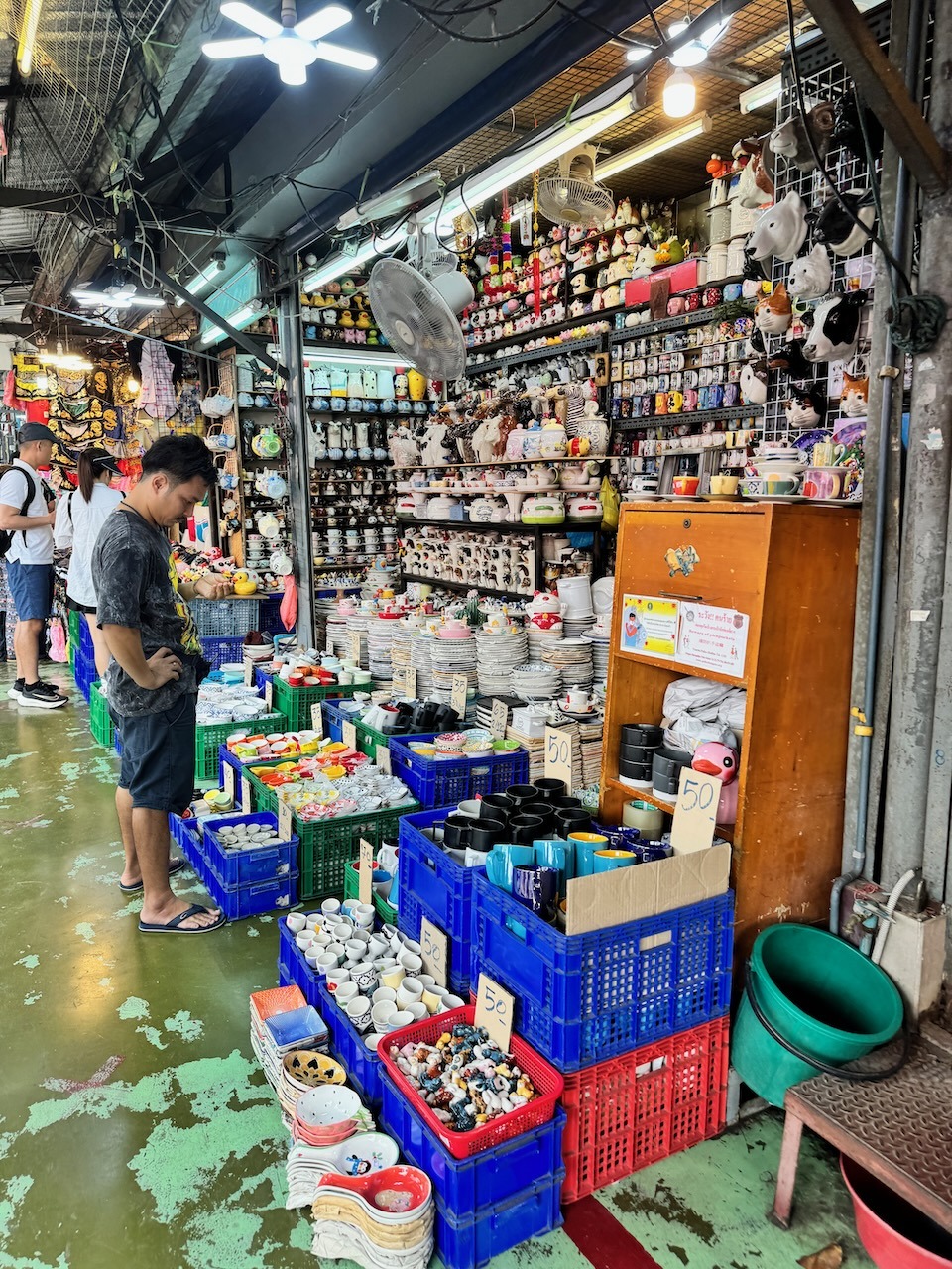 ChatuChak Market – Explore Bangkok Now