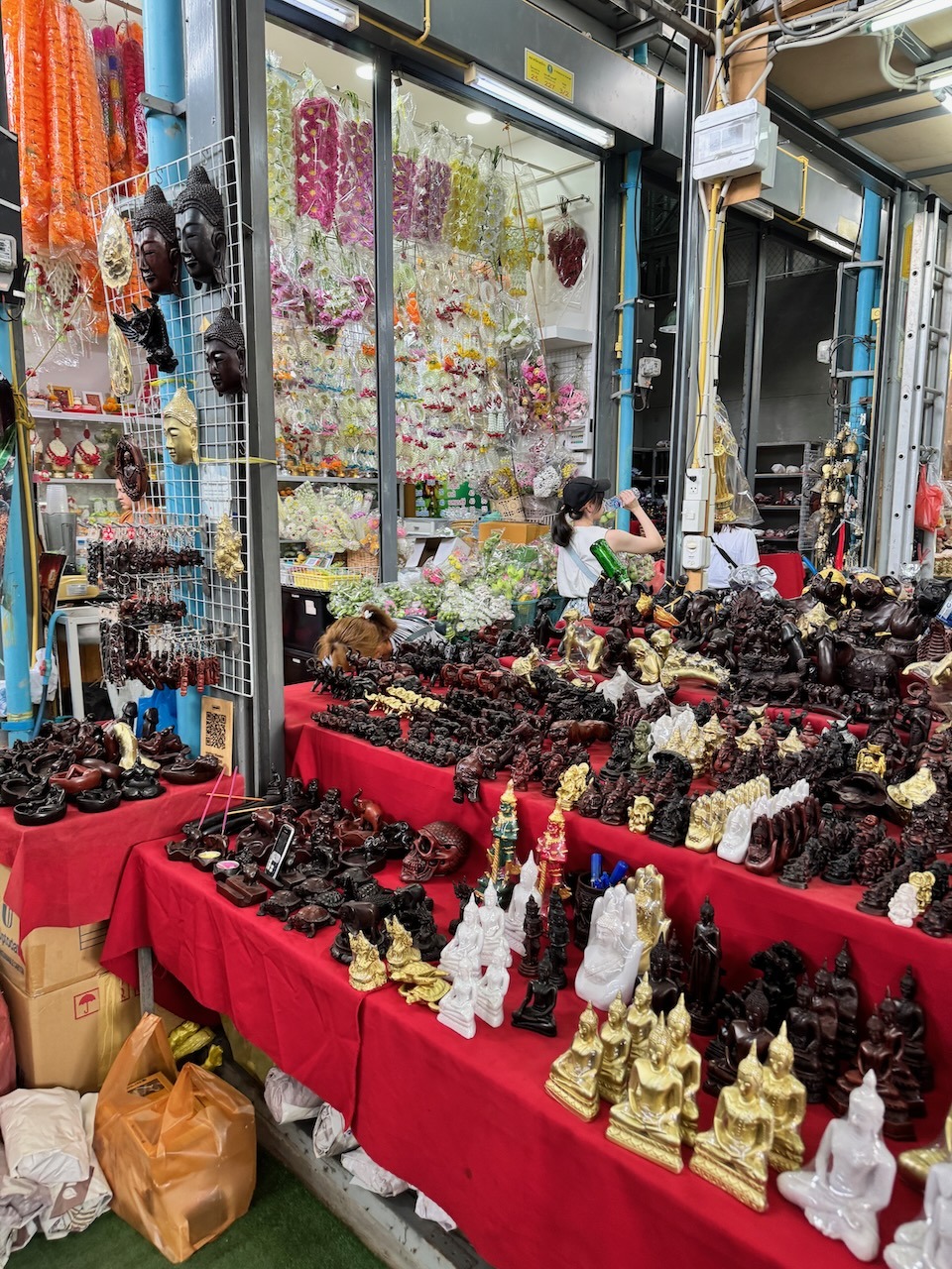 ChatuChak Market – Explore Bangkok Now